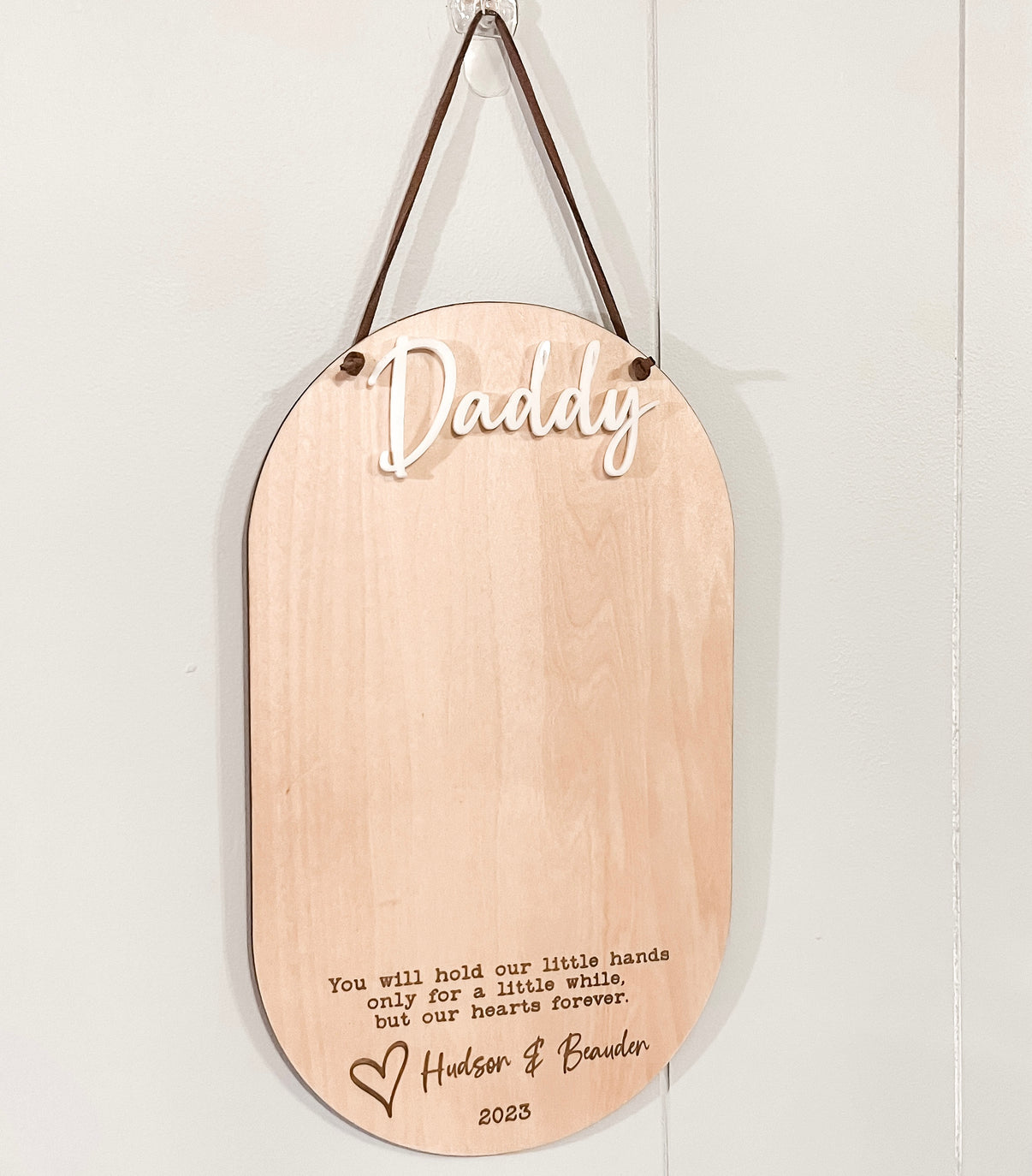Hanging 'Hands' Plaque – The Detailed Edit